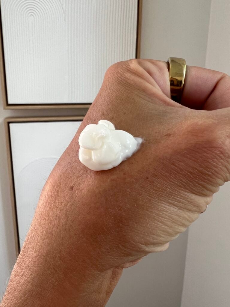 6 Ridiculously Moisturizing Natural Body Lotions for 2026 | The New Knew