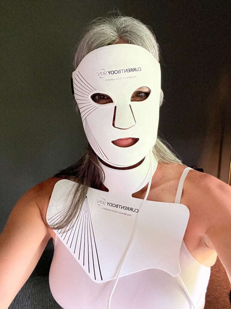 I Tried The CurrentBody LED Mask For 30 days (Before + Afters) - The ...