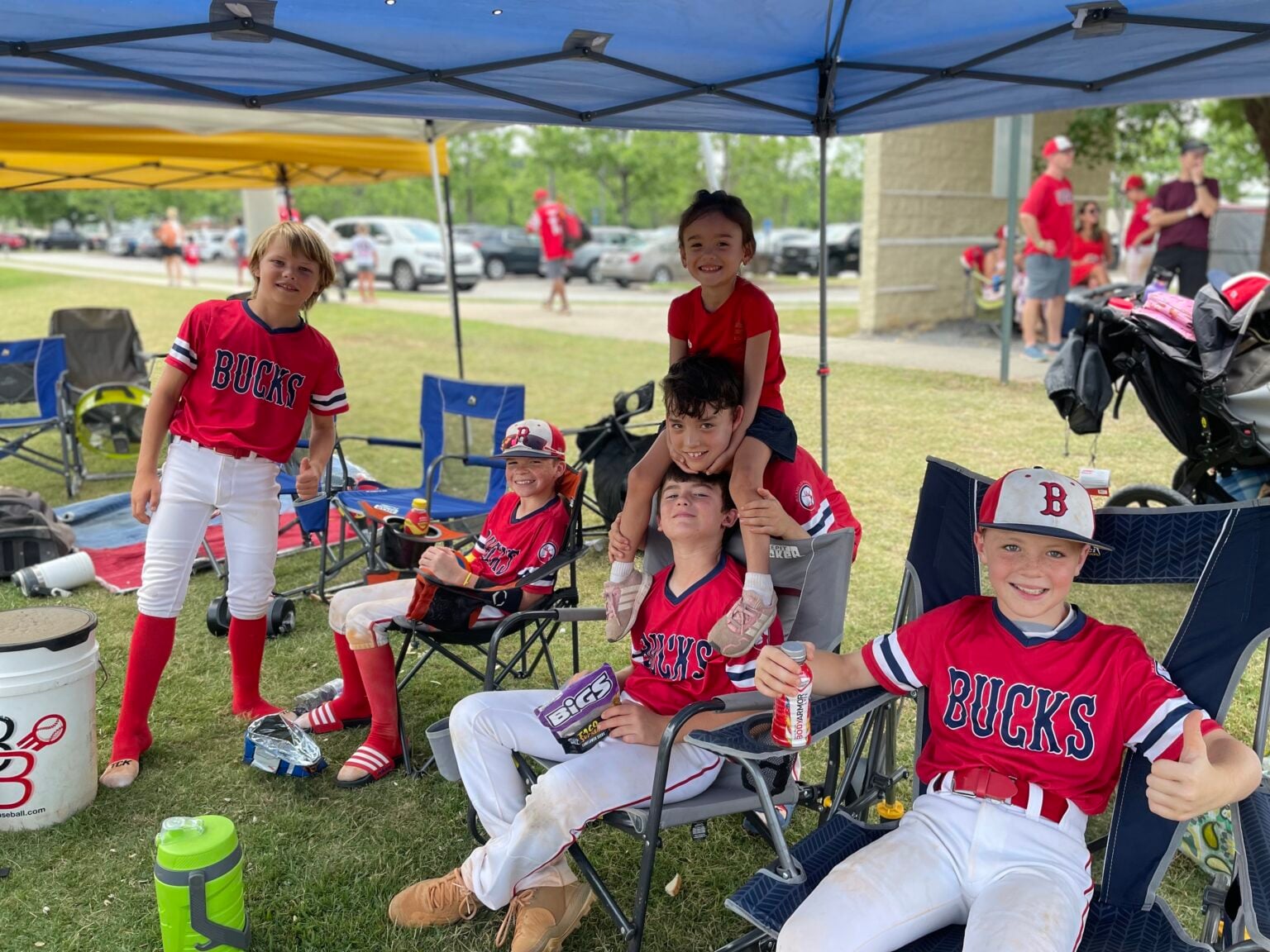 21 Baseball Mom Essentials I Swear By (So You Don't Look Like a Newbie ...