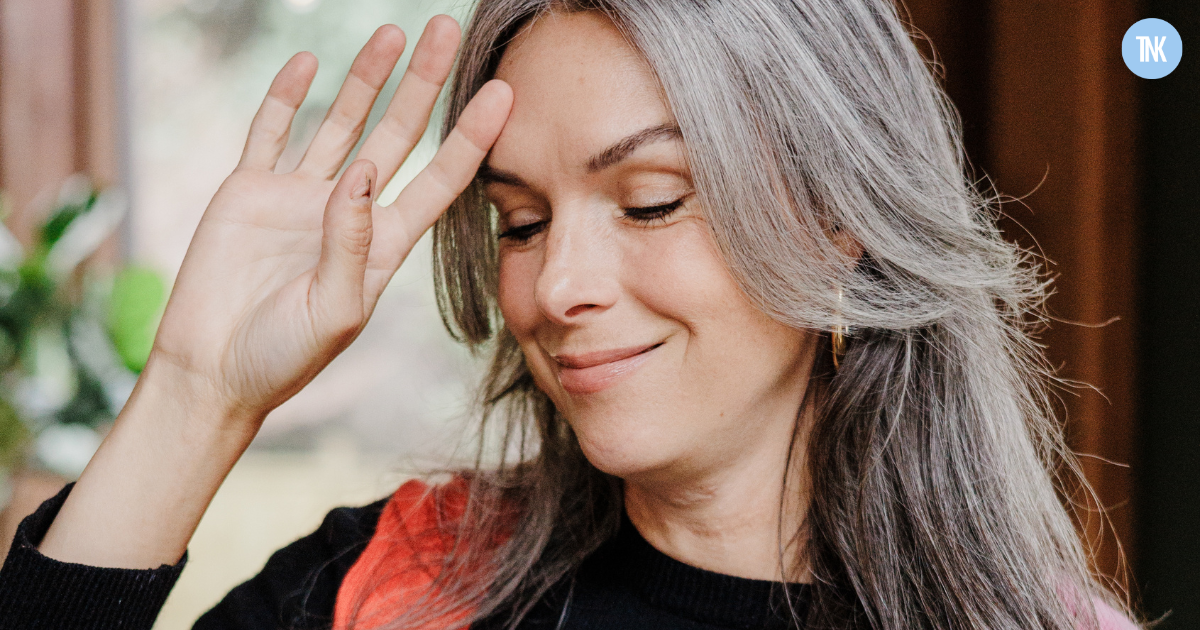 We Tested 10 Natural Dry Shampoos—Here’s What Made the Cut - The New Knew